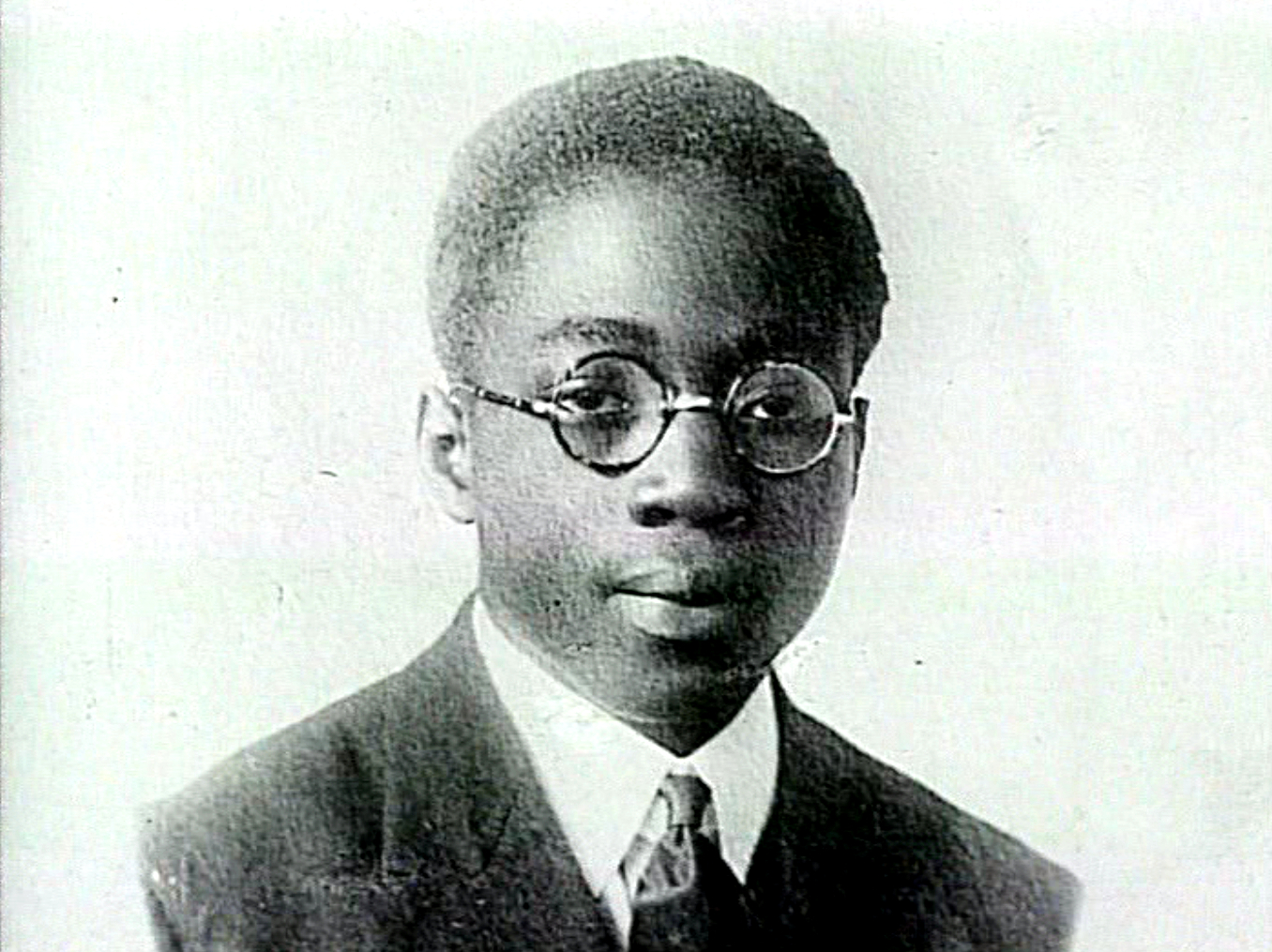 Images de la culture : Léopold Sédar Senghor, entre deux mondes ...